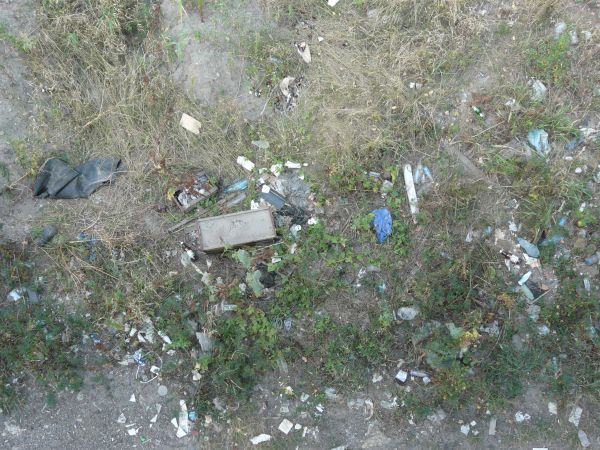 grass with trash texture 0022 - Texturelib